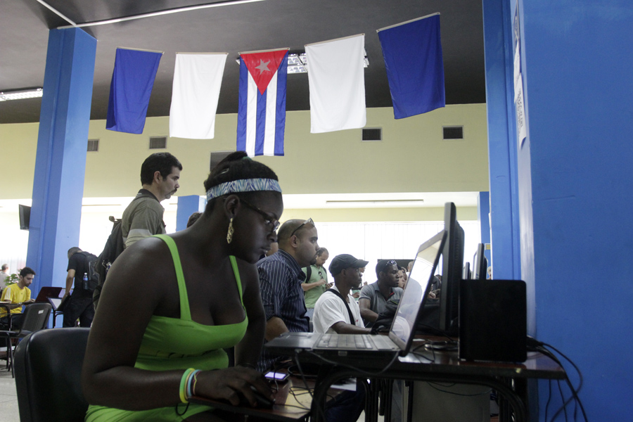 Crece comunidad cubana de usuarios del software libre - IPS Cuba